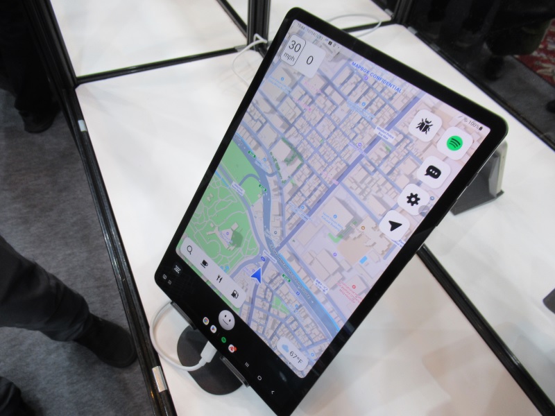 ソフトバンクG出資の位置情報サービス企業Mapbox、生成AIで狙う車内空間の経済圏 | 日経クロステック（xTECH）