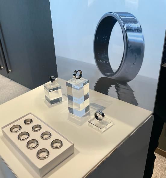 JDIが新事業、独自センサー搭載スマートリングで健康見守りサービス | 日経クロステック（xTECH）