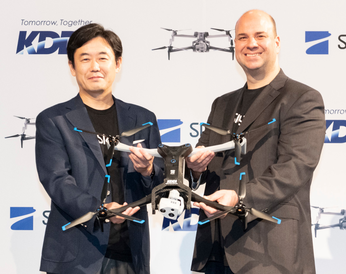 KDDIがほれ込んだ米社のドローン技術、GPSが届かない暗所でも自律飛行 | 日経クロステック（xTECH）