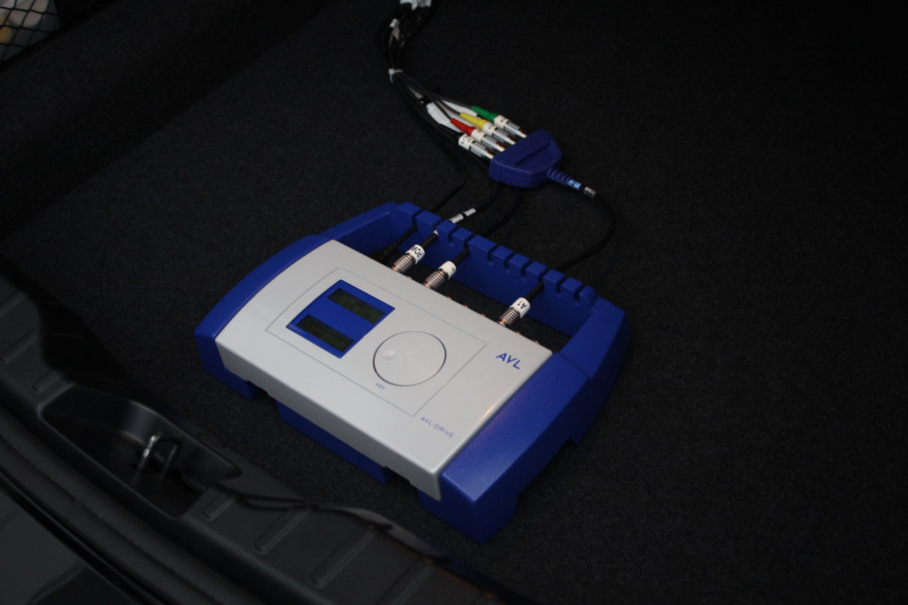 AVLジャパン、走りの官能評価を数値化 | 日経クロステック（xTECH）