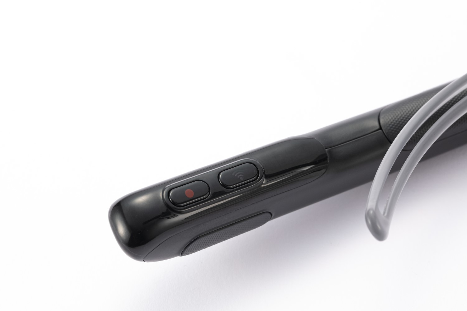 首掛け型カメラ「FITT360PB」、自転車や散歩のドライブレコーダーになるか（2ページ目） | 日経クロステック（xTECH）