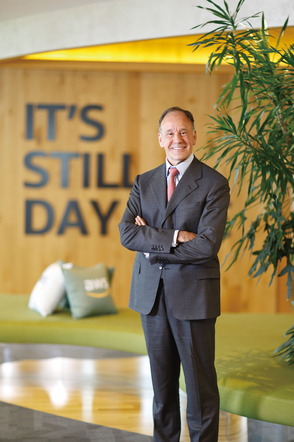 2兆円の投資で高品質のインフラを提供、AWS日本代表が語る日本経済へのコミット | 日経クロステック（xTECH）