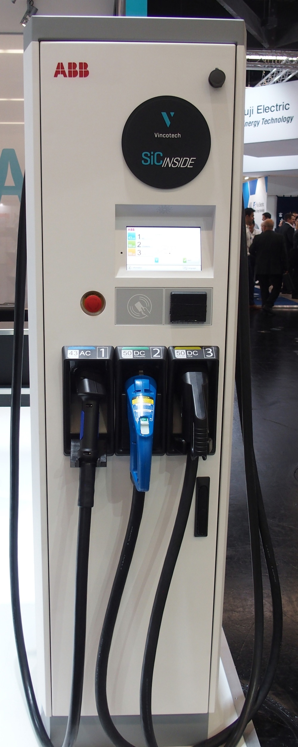 EV向け充電器にSiC、高出力化と小型化の切り札 | 日経クロステック（xTECH）