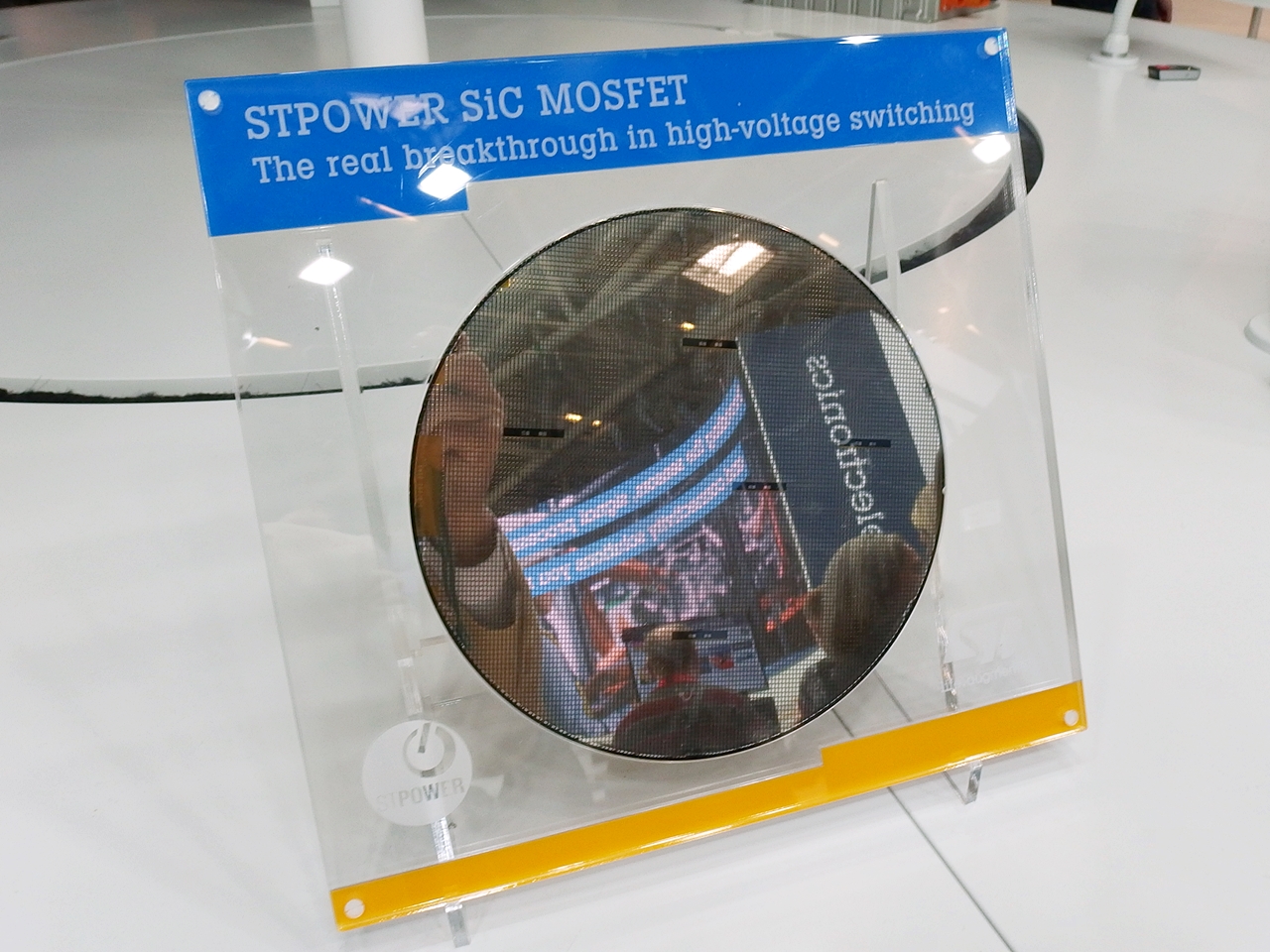 1967年式マスタングがEVに、STMicroがバッテリー管理ICなどを提供 | 日経クロステック（xTECH）