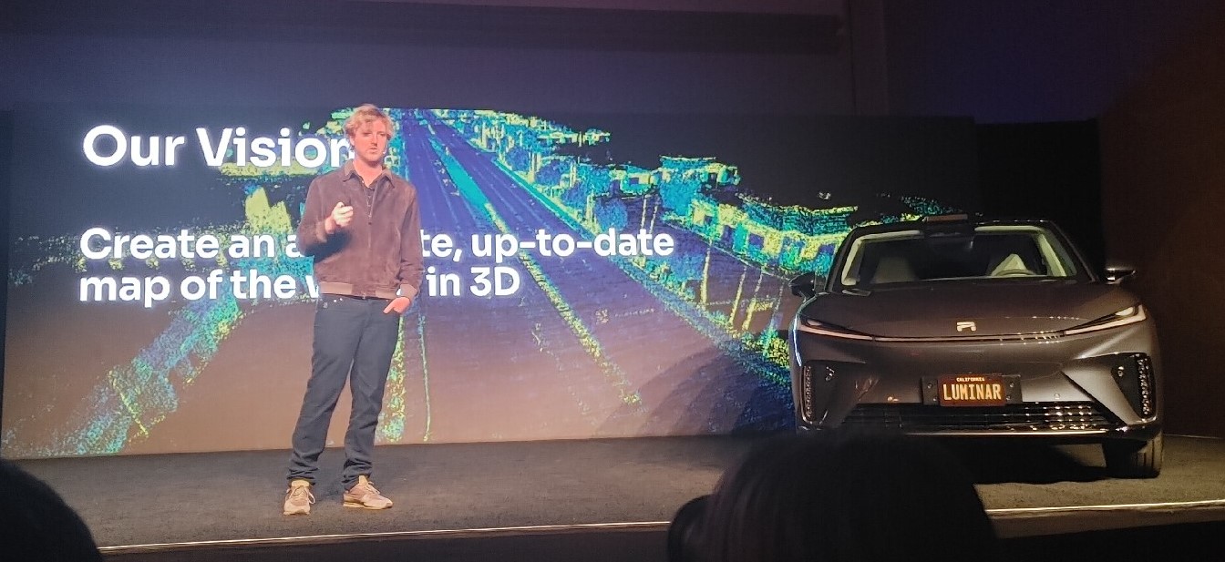 LiDARメーカーが自社品搭載車で3Dマップ生成事業、100万台で常時更新狙う | 日経クロステック（xTECH）