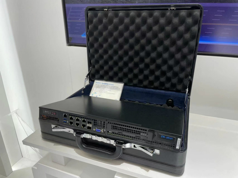 ZTEが動的に調整可能なRISと小型軽量のプライベート5Gコア製品をMWCで公開 | 日経クロステック（xTECH）