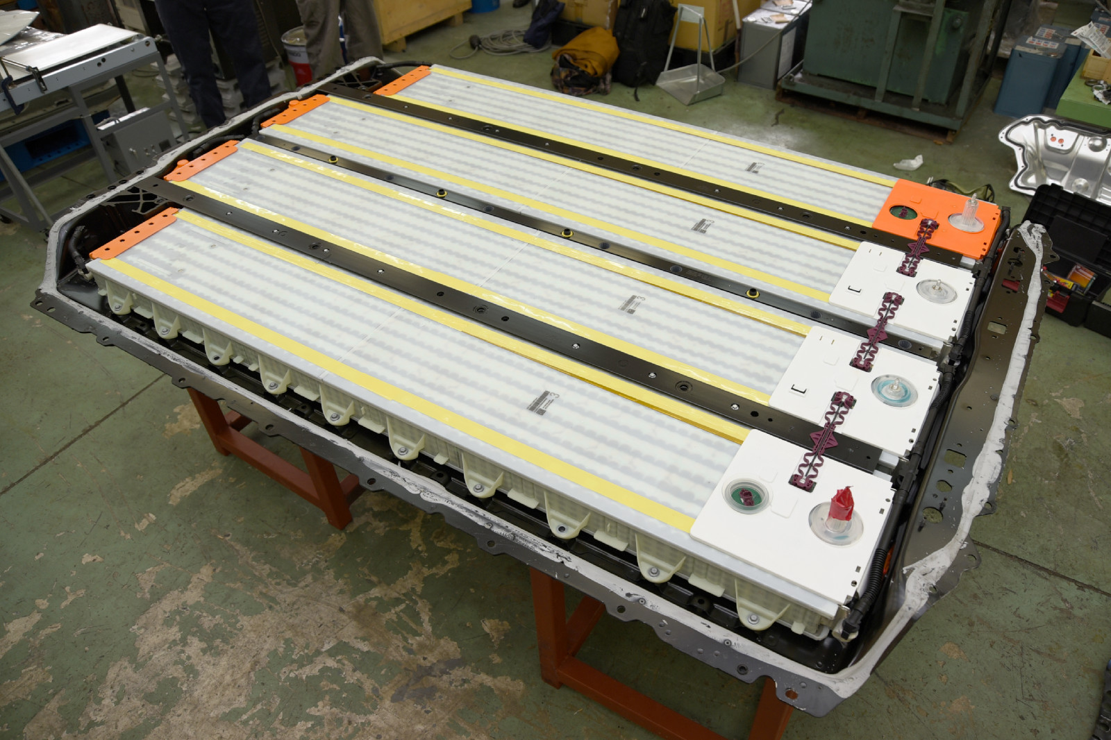 BYD「SEAL」の電池パック、LFPだがVWの三元系にエネルギー密度で肉薄 | 日経クロステック（xTECH）