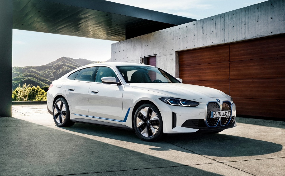 BMWが怒とうのEV展開、3年半で13車種を電動化 | 日経クロステック（xTECH）