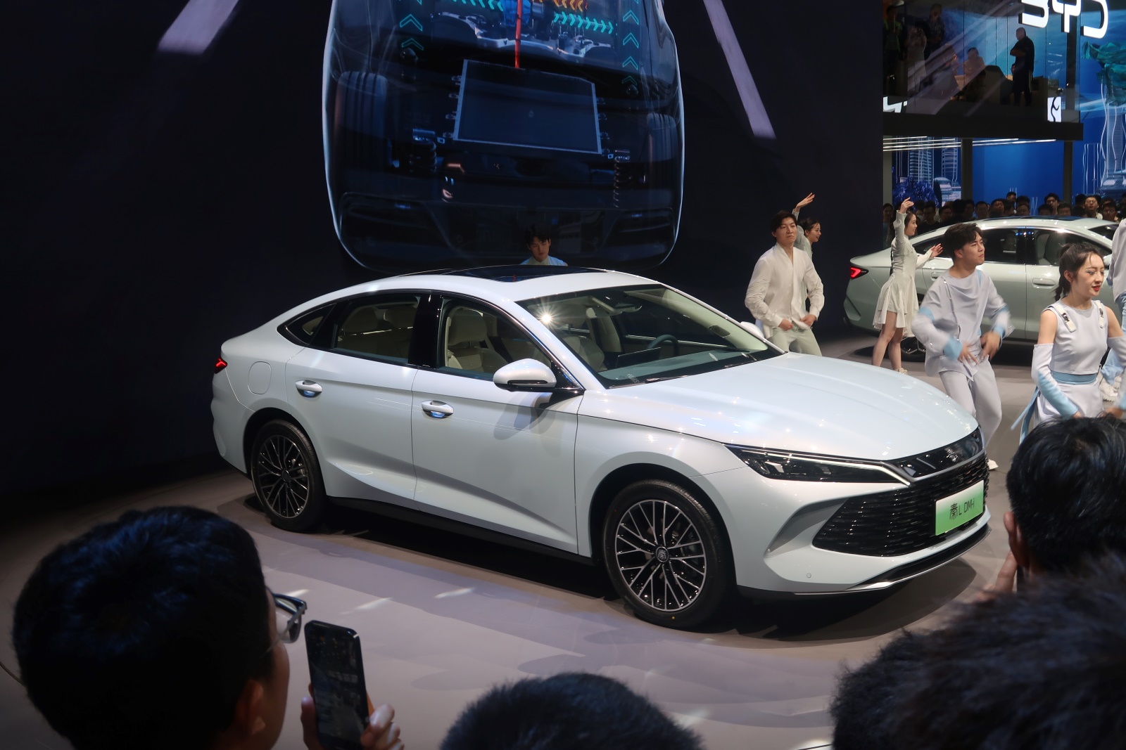 BYDが航続2000kmの新世代PHEV、エンジン熱効率「45％超え」か | 日経クロステック（xTECH）