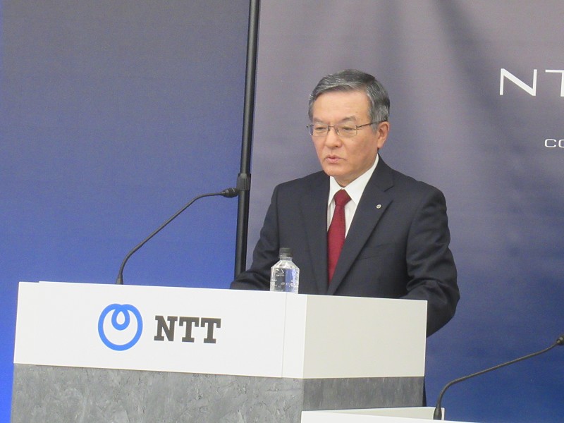 NTTが「2026年中」にHAPSサービス開始へ、ソフトバンクと成層圏通信で競う | 日経クロステック（xTECH）