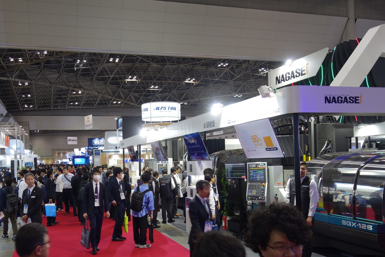 日本最大の工作機械展示会「JIMTOF2024」開幕、前回上回り過去最大規模に | 日経クロステック（xTECH）