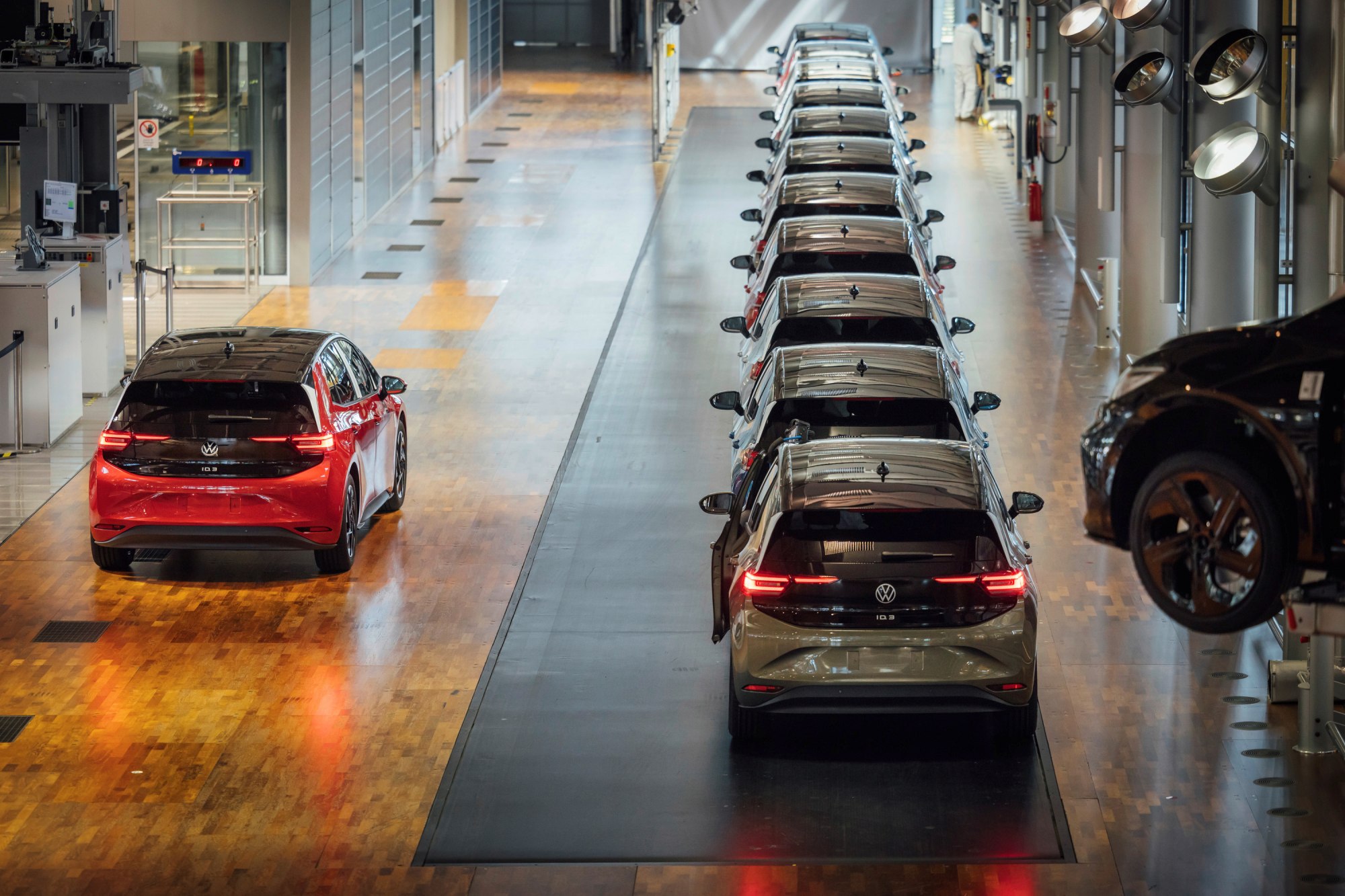 VWのEV挫折、LFP電池の台頭見誤る 50ドル以下で三元系の半値 | 日経クロステック（xTECH）