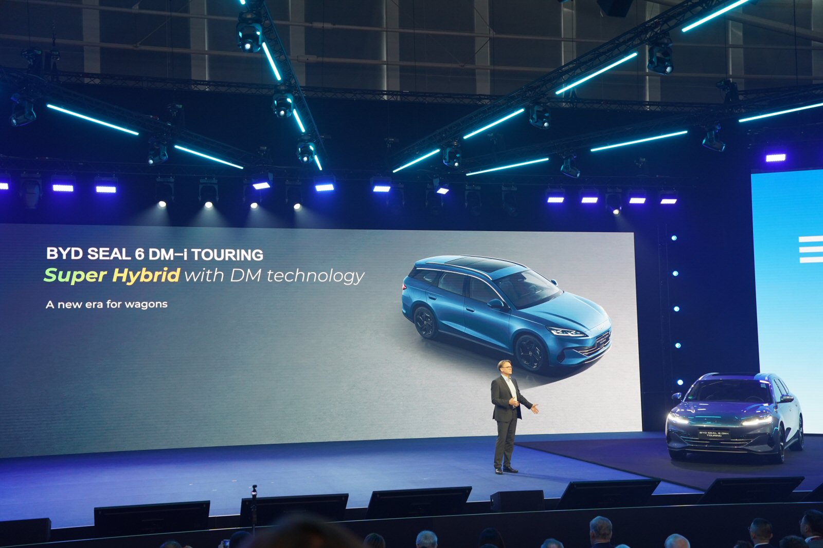 VWが2.5万ユーロEV、BYDはPHEV攻勢 ドイツ自動車ショー7選 | 日経クロステック（xTECH）