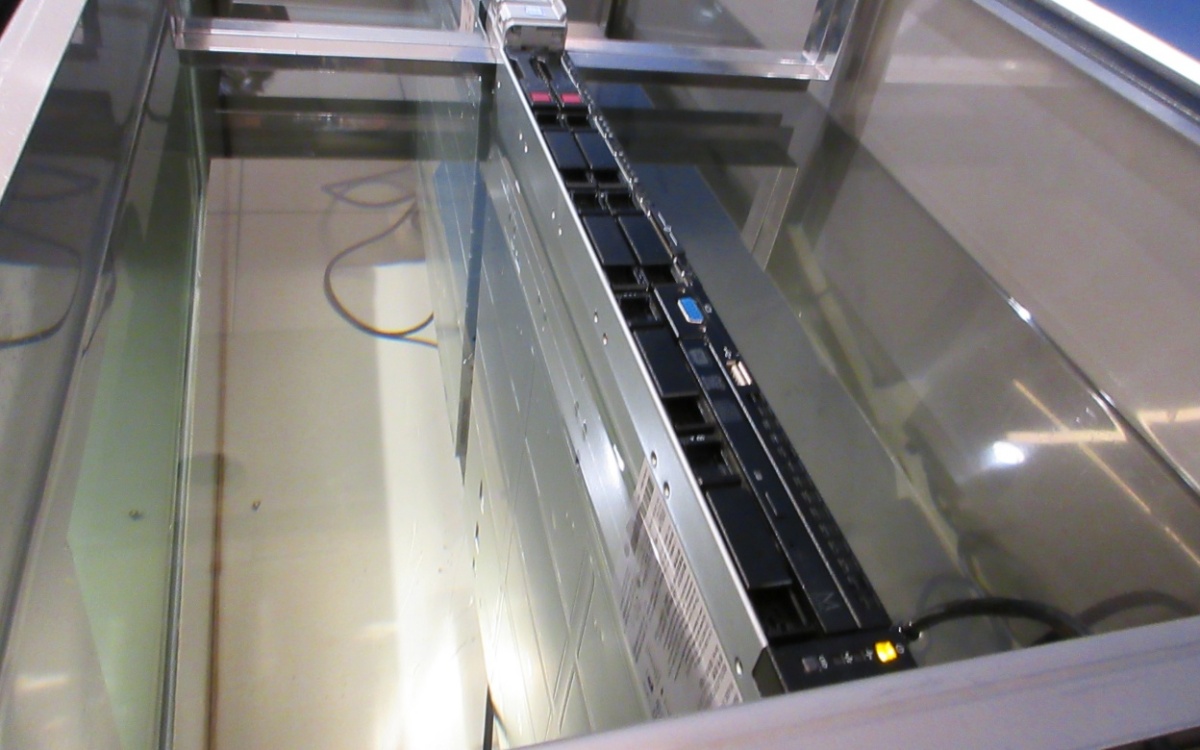 ENEOSや出光、AIサーバーを油にドボン 「液浸」へ化学の知 | 日経クロステック（xTECH）