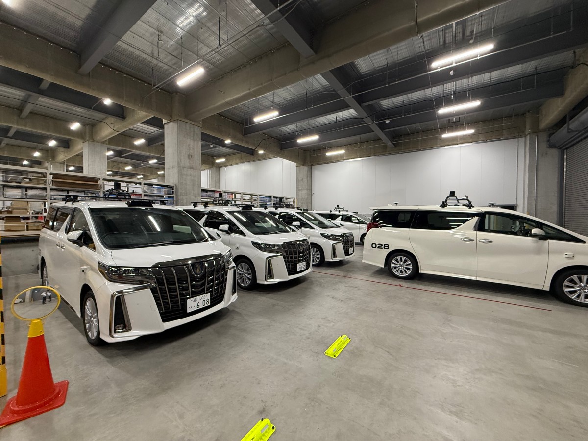 チューリング、E2E自動運転にLinux コンテナ・Pythonでテスラ追う | 日経クロステック（xTECH）