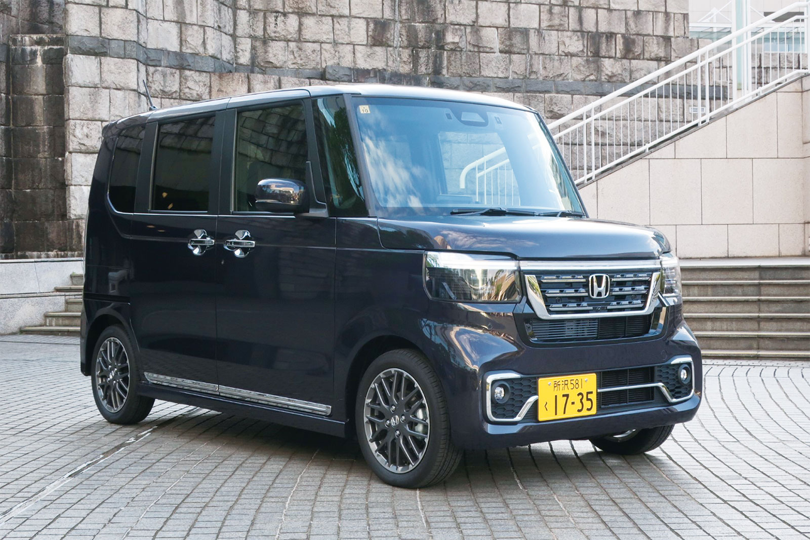 ホンダ新型「N-BOX」、目指したのは“普通車の走り” | 日経クロステック（xTECH）