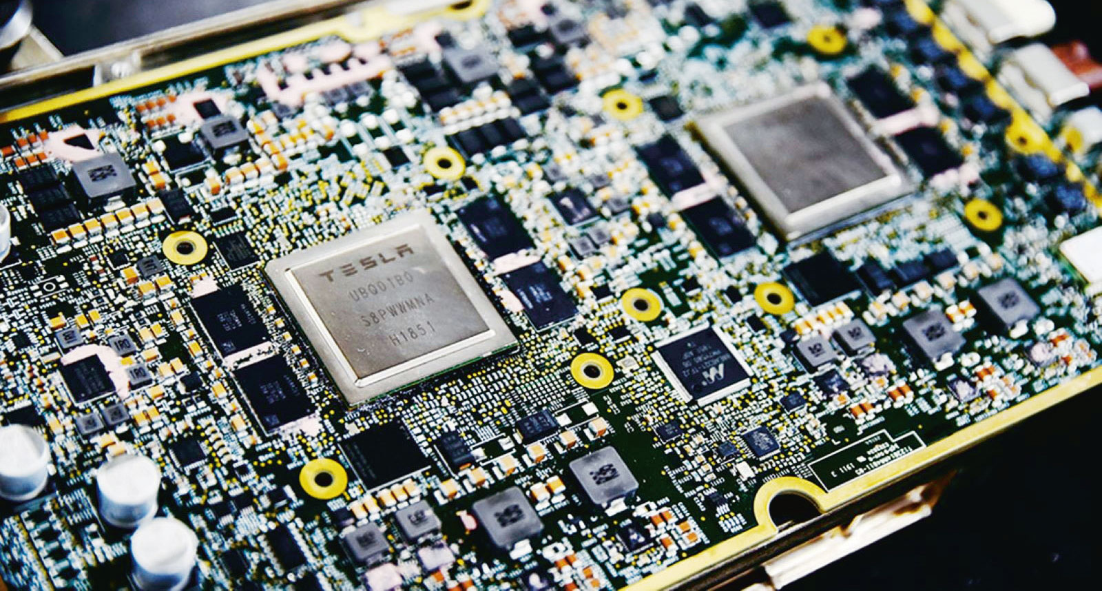 ホンダ・スバルが独自SoC開発 | 日経クロステック（xTECH）