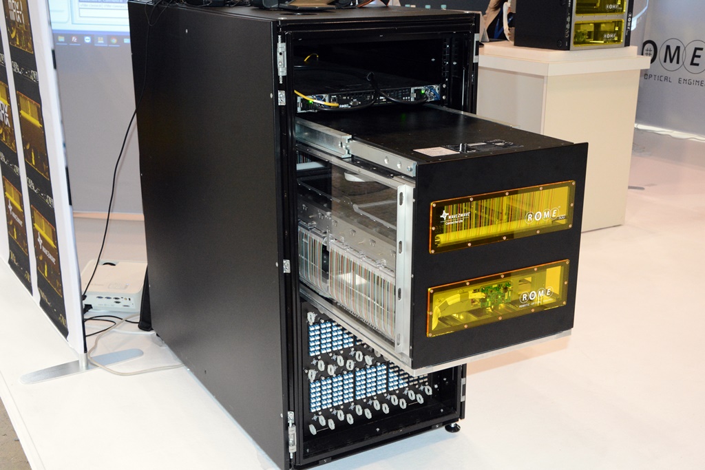 光ファイバー結線をロボで自動化、米Wave2Waveが通信事業者向けに従来品の半額以下で | 日経クロステック（xTECH）